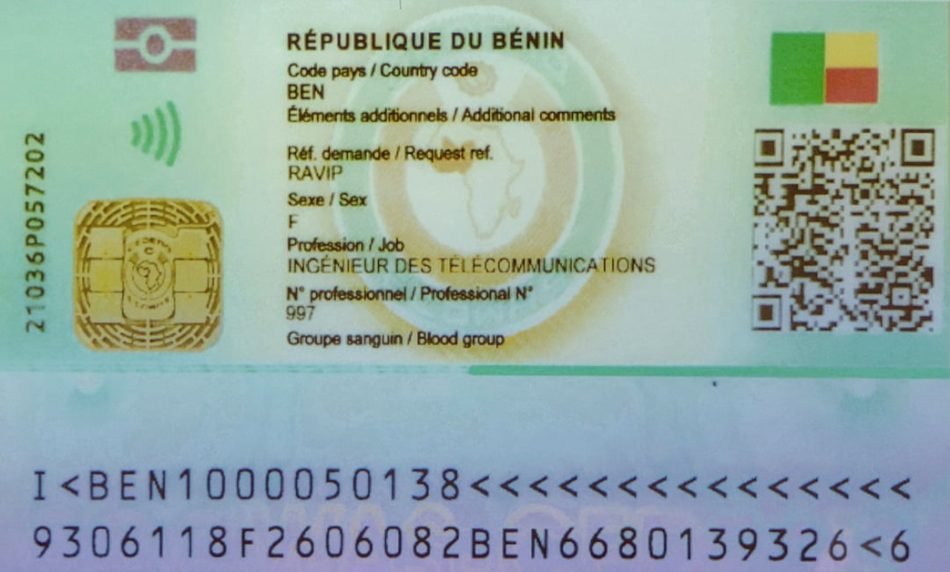 Bénin : Distribution des cartes d'identité biométriques par l'ANIP ...
